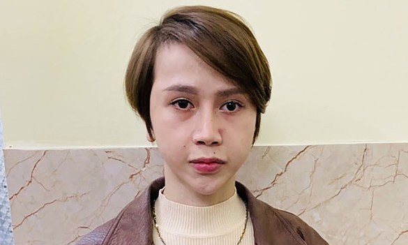 Vietnamese singer crowned international transgender beauty queen ...