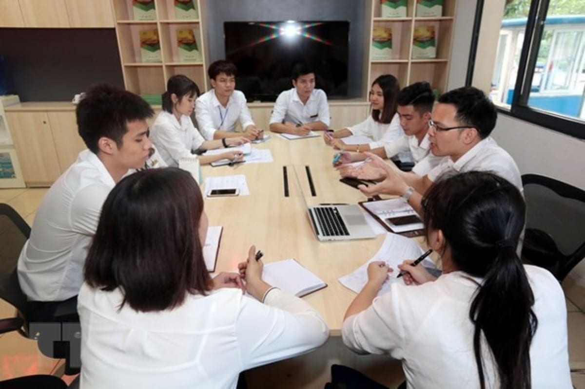 Vietnam plans to brings 90,000 Vietnamese labourers working aboard in ...