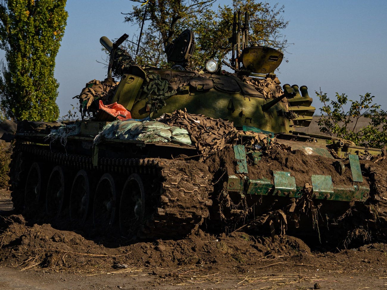 Russia's elite tank unit was meant to get its most advanced armor ...