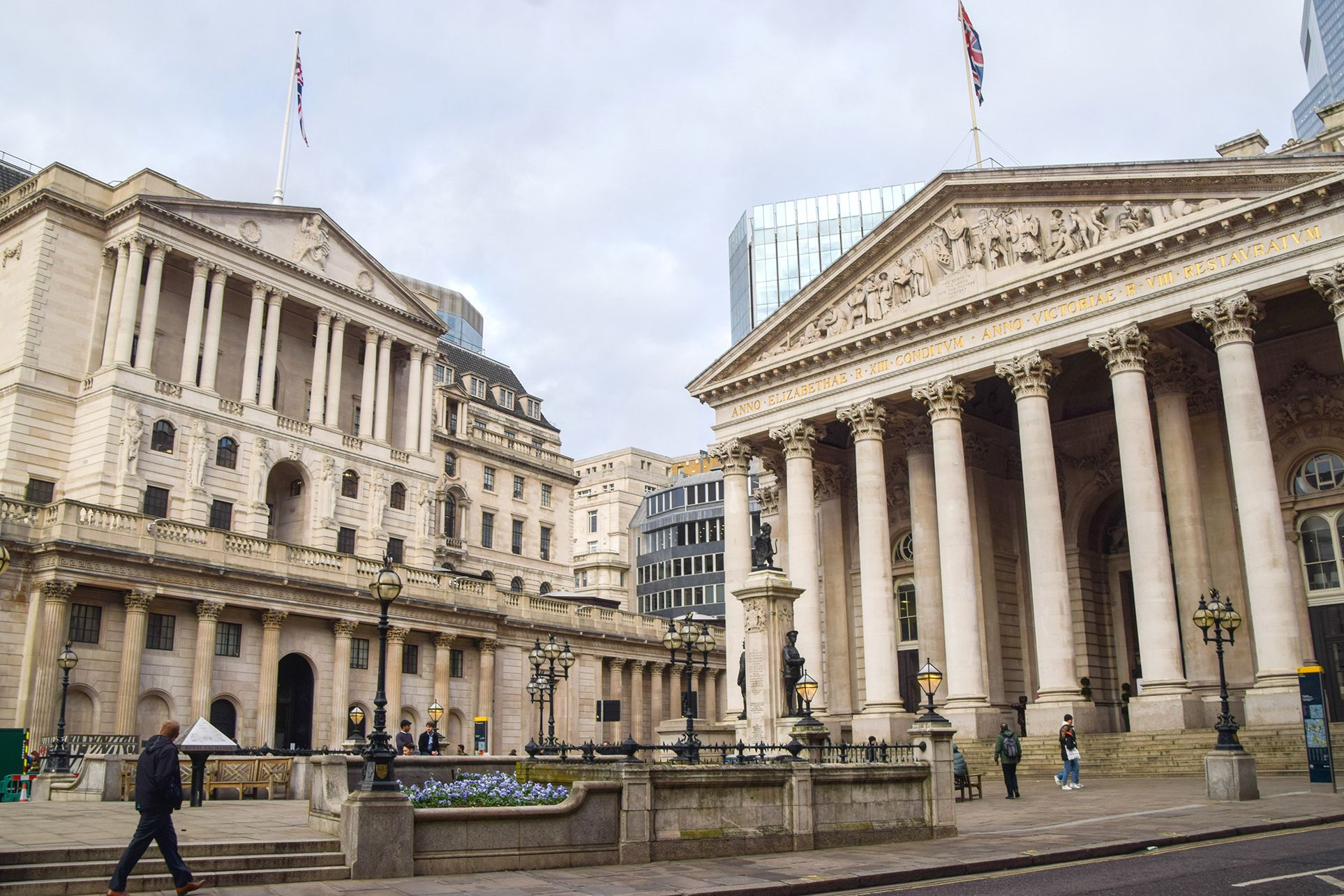 UK's Central Bank Forges Ahead With Plans for a Systemic Stablecoin ...